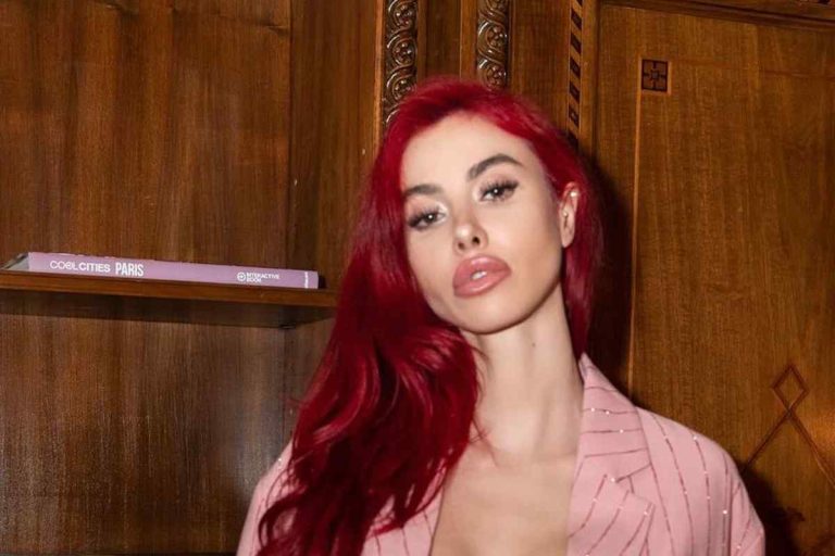 Valentina Fradegrada fa impazzire i fan: selfie esplosivo (FOTO)